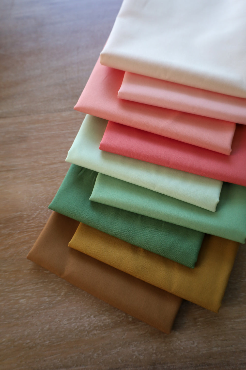 Ruby Sue • Clover • Throw Size Quilt Kit – Lo & Behold Stitchery