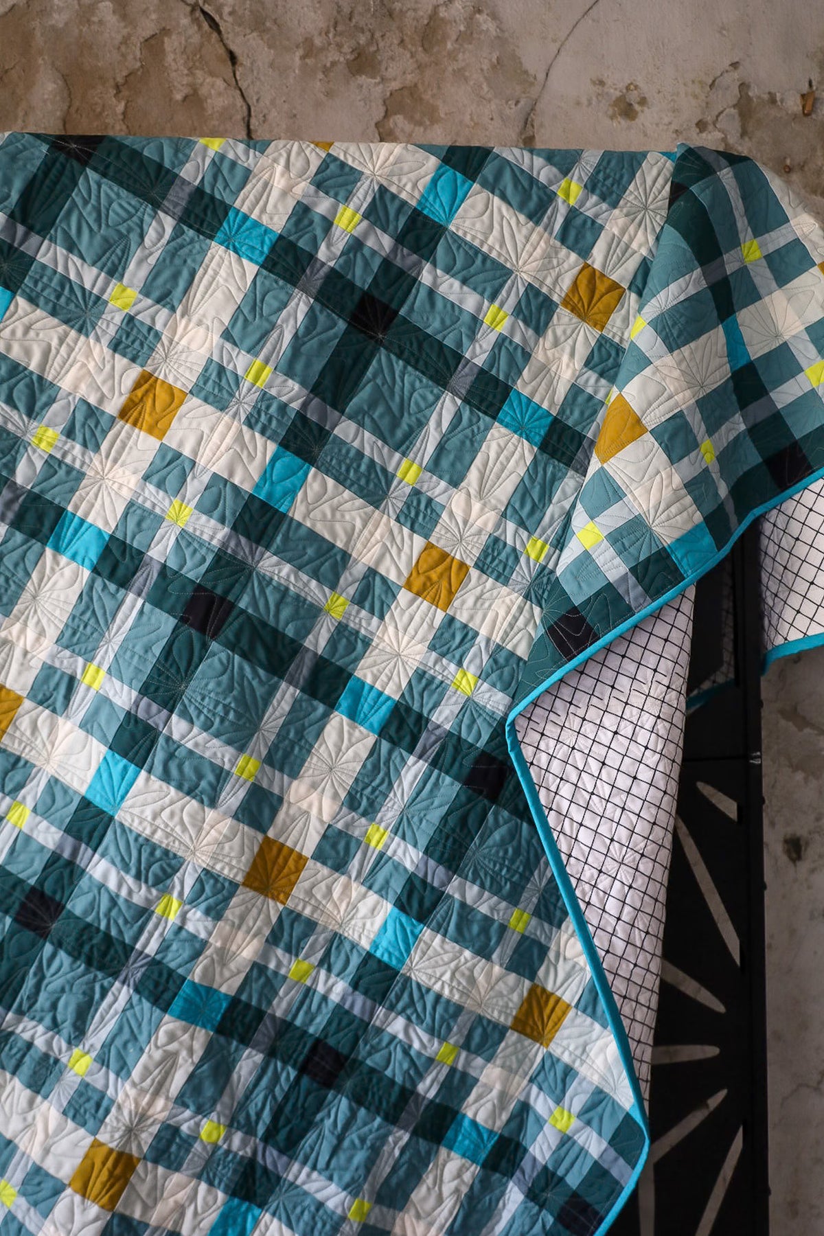 Petite Plaid • Wintergreen • LARGE THROW Quilt Kit – Lo & Behold Stitchery