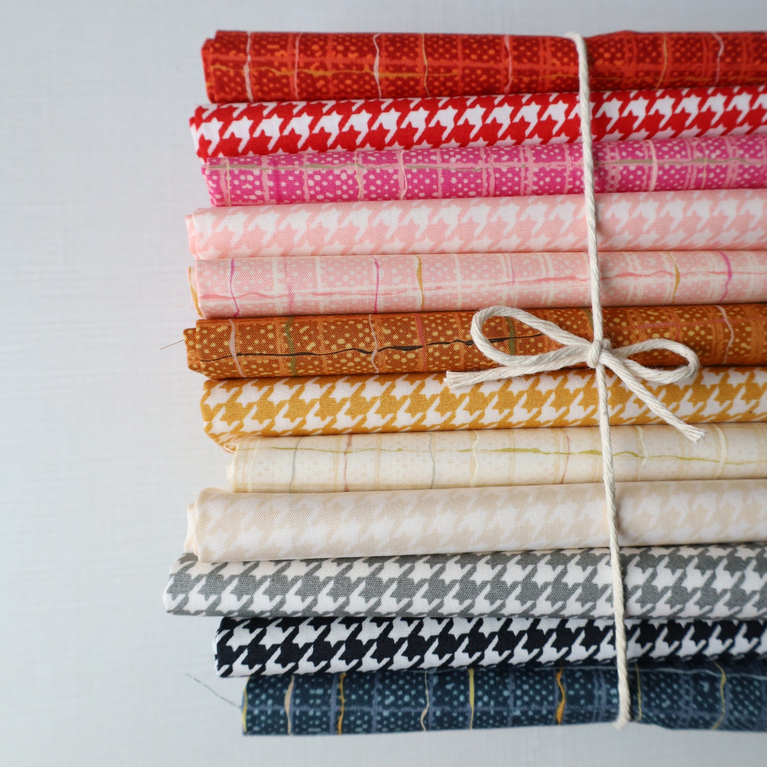 Fabric Bundles | Lo & Behold Stitchery
